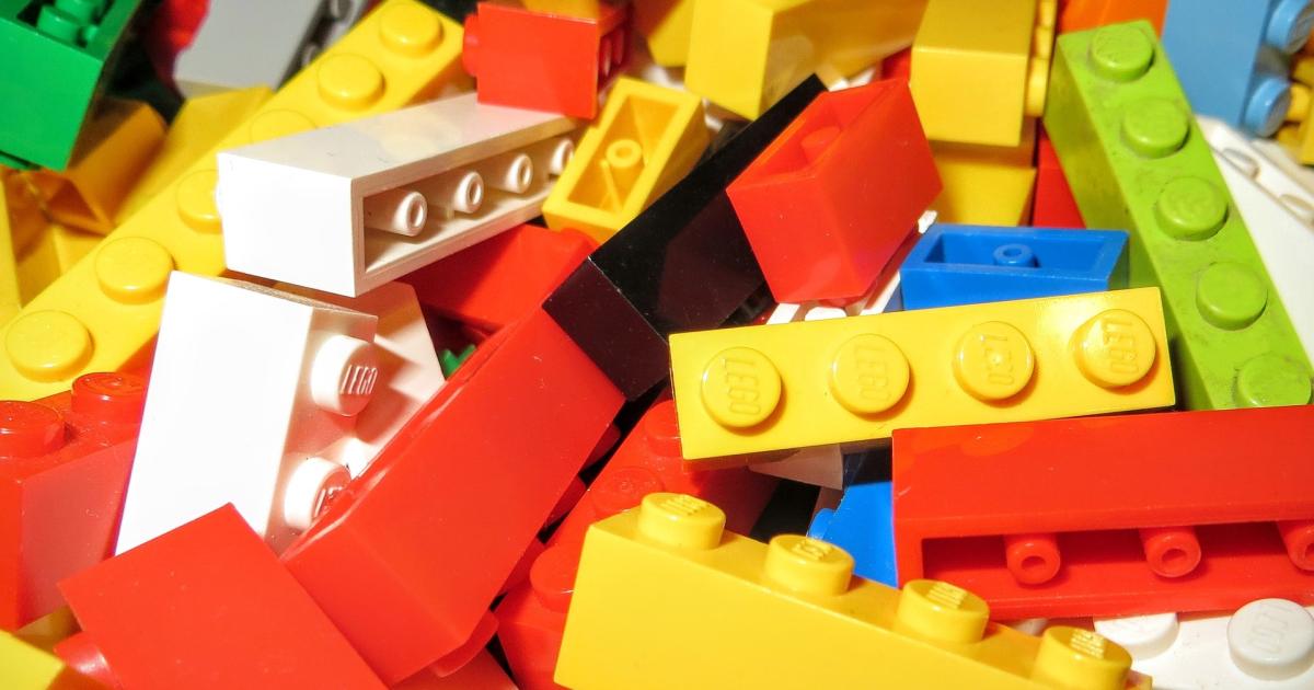 "Un mattoncino per il giardino di Luana": a Parma, giornata Lego per ...