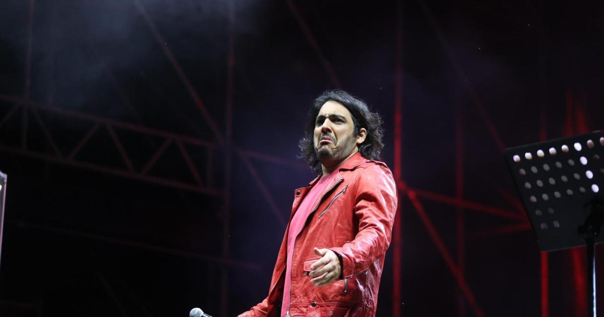 Max Angioni ha riempito il Parco Ducale di fan - Guarda chi c'era ...