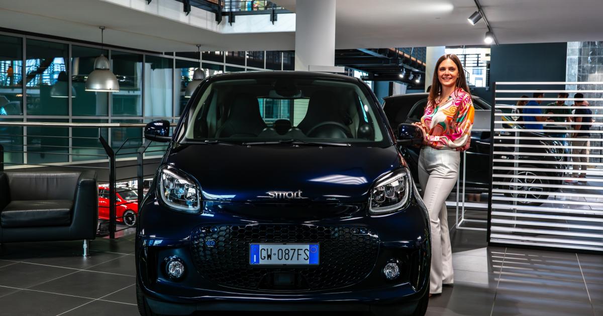 Venduta l'ultima smart fortwo prodotta per l'Italia. Si chiude una ...