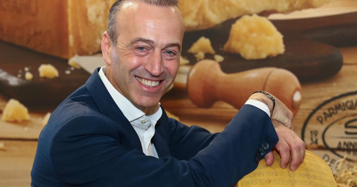 Il Parmigiano Reggiano vola a New York per il Summer Fancy food show ...