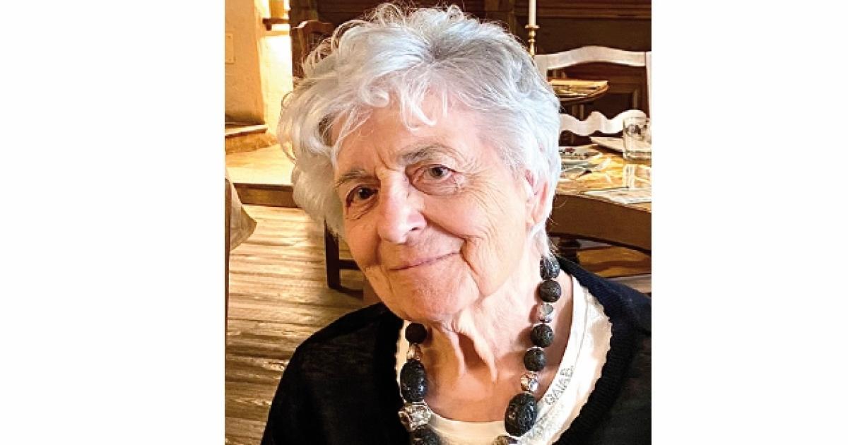 Addio alla storica prof del Romagnosi Maria Grazia Bonfanti. Ex allievi ...