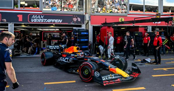 Monaco, pole position mostruosa di Verstappen per 4 millesimi. Leclerc ...