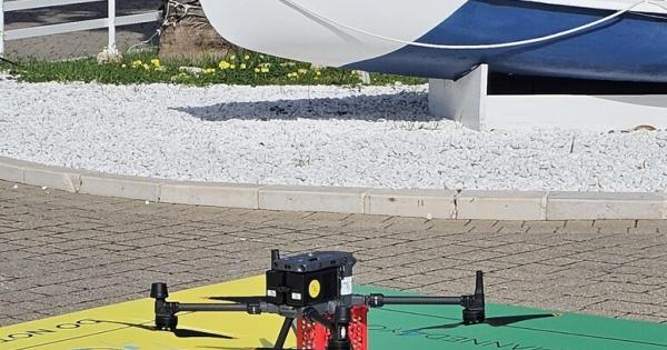 Drone con defibrillatore "batte" l'ambulanza di 3 minuti e 11'' - Gazzetta di Parma
