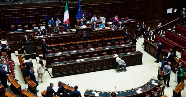 Ok Camera alla mozione di maggioranza sul Patto di stabilità - Gazzetta ...