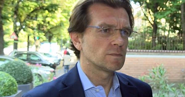 Intervista a Vignali: "Dieci anni amari ma amo la politica" - Video ...