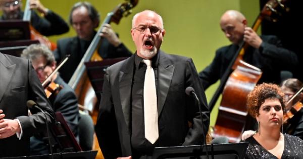 Pertusi in scena: «Bergonzi mi ha insegnato tutto» - Gazzetta di Parma