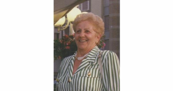 Bardi perde la simpatia di Pina, attrice dialettale e storica bidella ...