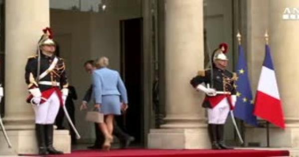 Operazione trasparenza, Eliseo chiarisce ruolo di Brigitte - Gazzetta ...