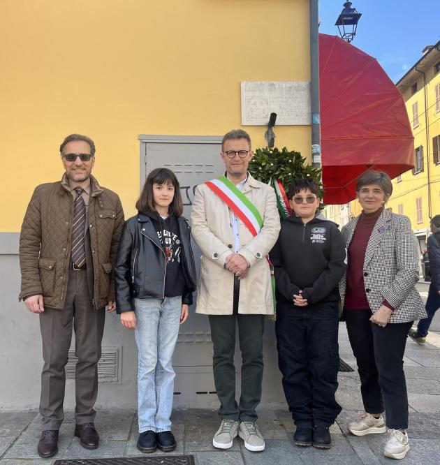 Il 25 Aprile nei Quartieri con i Consiglieri comunali - Le foto - Foto ...