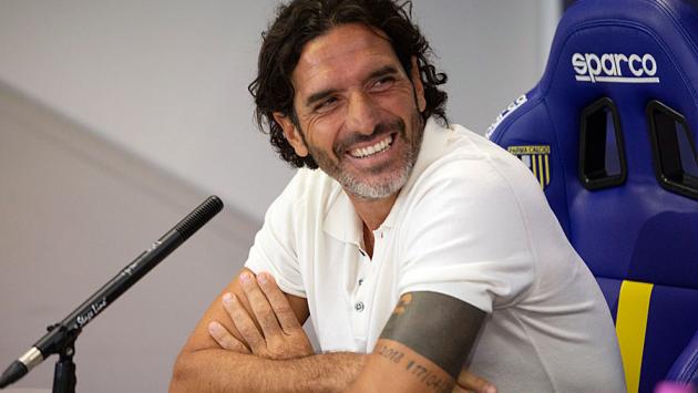 Lucarelli ha compiuto 46 anni: tanti auguri via social dal popolo ...