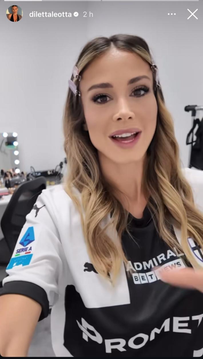 Diletta Leotta, "storia" su Instagram con la maglia del Parma - Foto ...